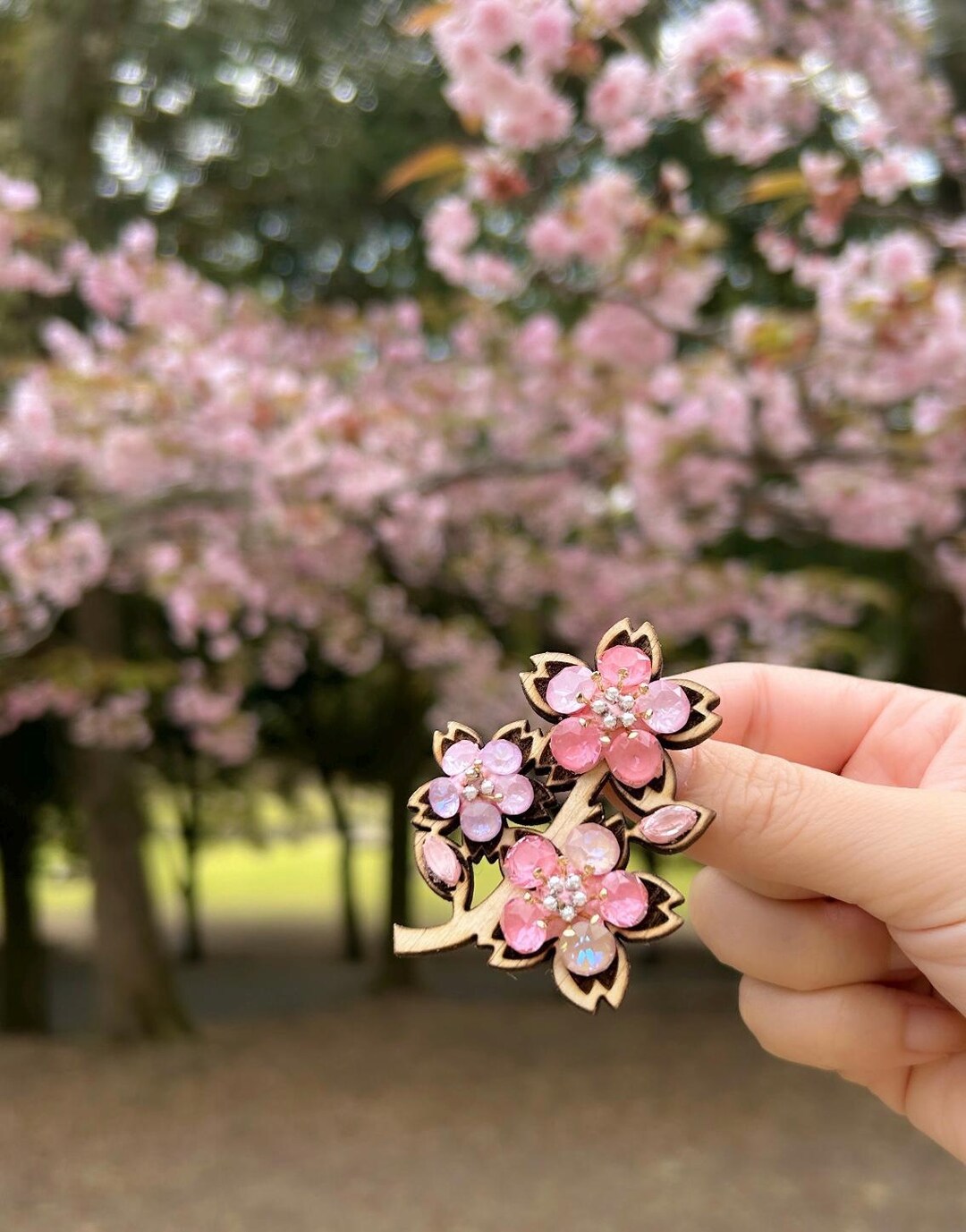 SAKURA Japanese cherry Blossom Brooch（hairpin) eco-friendly obi Clip - Etsy
