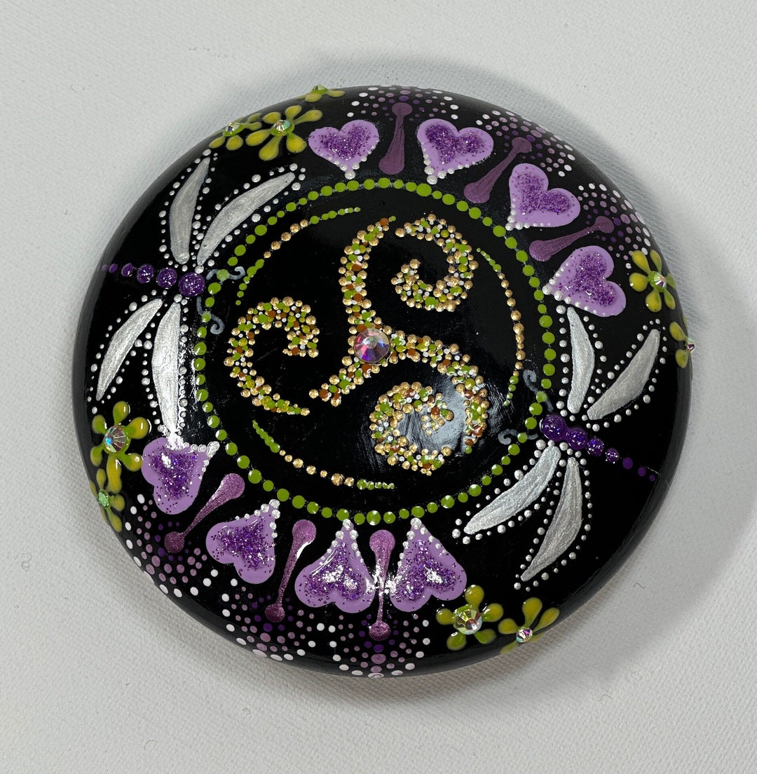 Purple Hearts and Dragonflies | Hand Painted Dot Art | Mandala Stone ...