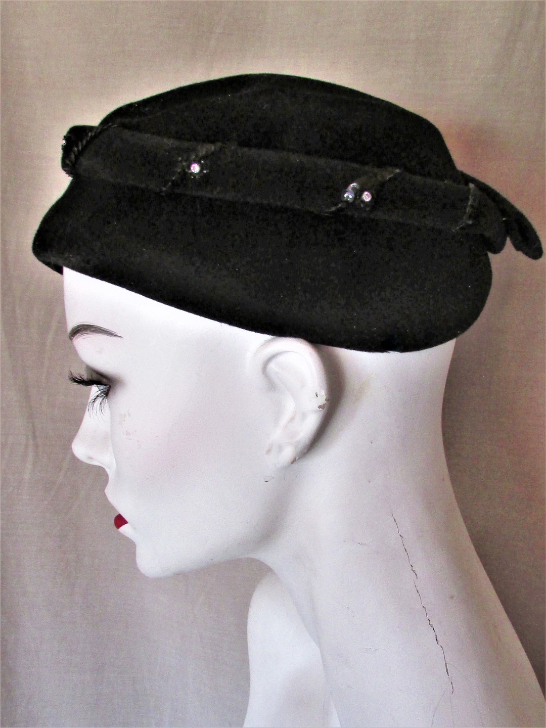 Vintage 1940's 50's Hat Black Felt Velour Hat W Sequin & Rhinestone ...