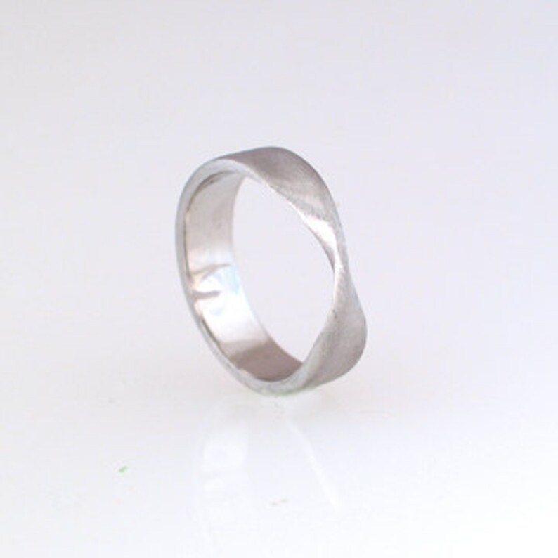 Platinum Mobius Ring | Etsy