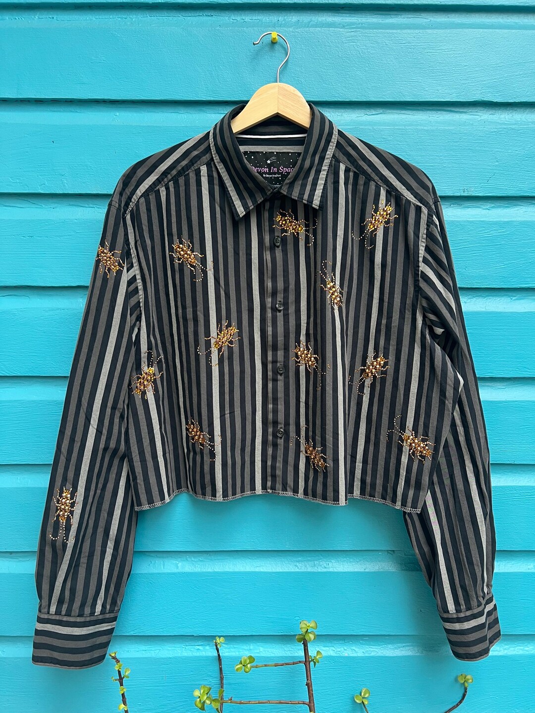 Rhinestone Cockroaches Everywhere Button Down Unisex Shirt M-L ...