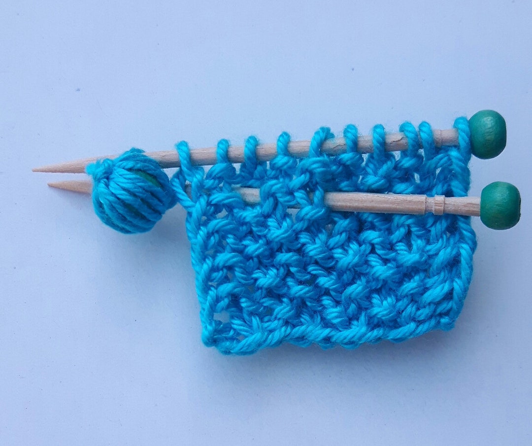 Knitting Brooch Pin With Miniature Knitting Bamboo Needles and a Yarn ...