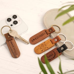 Personalized Engraved Name Keychain, Custom Wood Keychain for Men ...