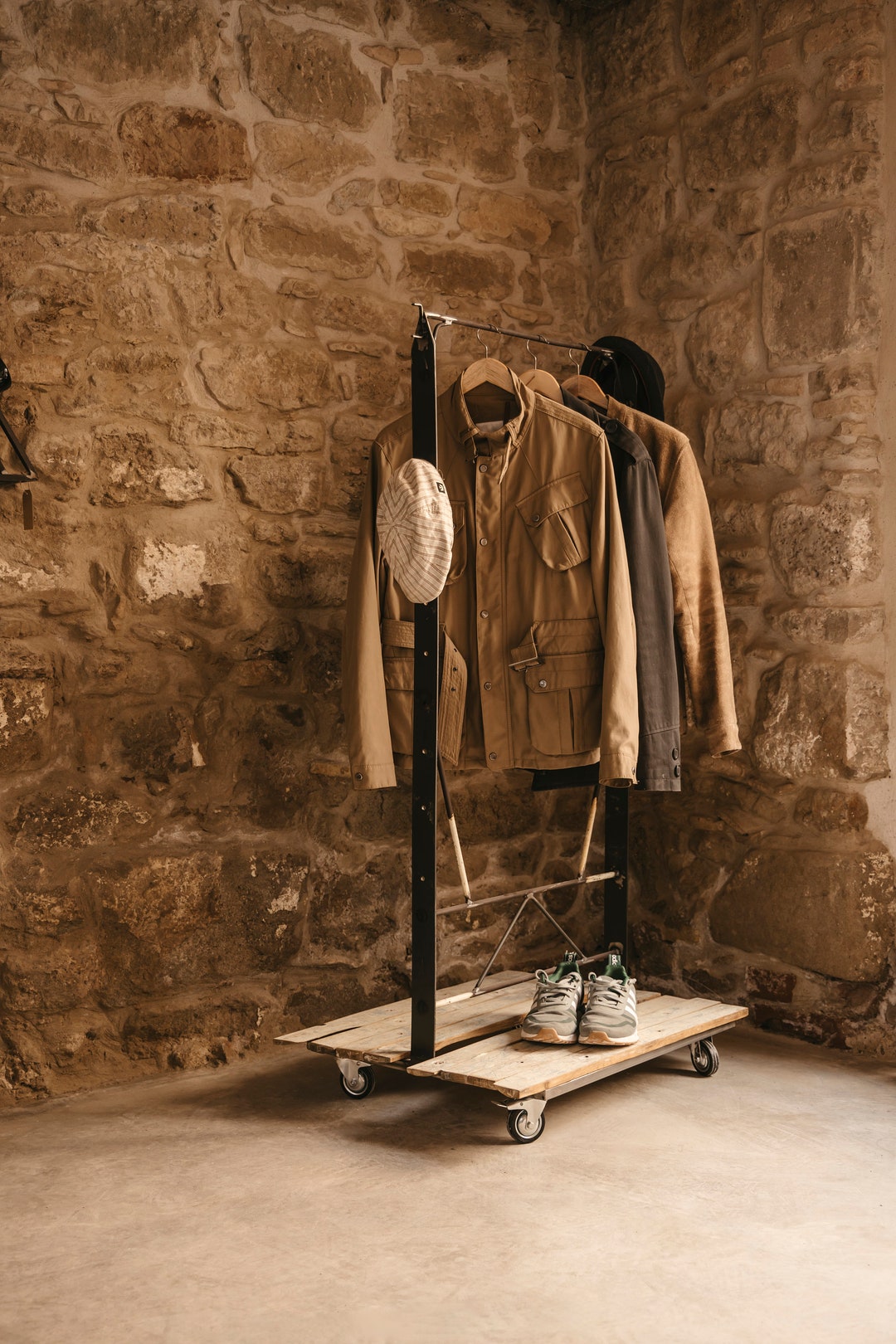 Steel and Wood Coat Rack With Wheels / Metal Coat Rack With Shoe Rack ...