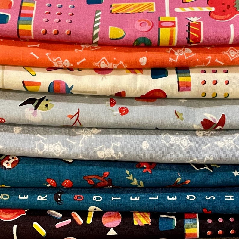 Tiny Treaters Fabric by Jill Howarth for Riley Blake: Pre-cut Fat ...