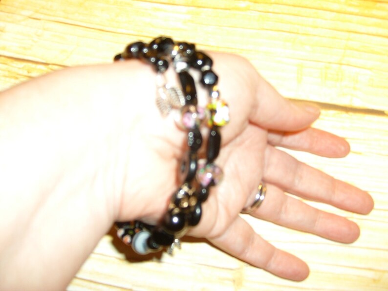 Fancy Black Oval Memory Wire Bracelet - Etsy