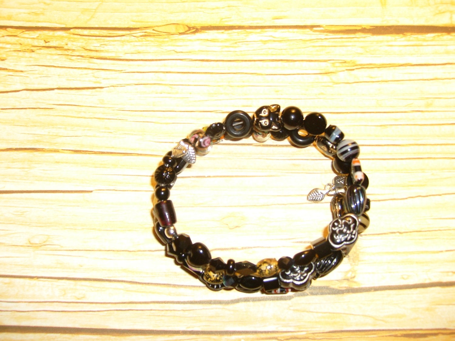 Fancy Black Oval Memory Wire Bracelet - Etsy