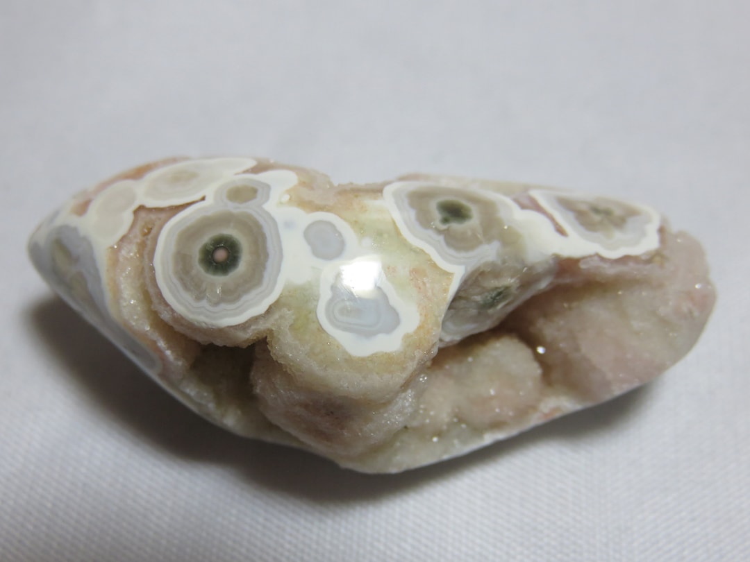 Natural Mutli-color Ocean Jasper With Eyes (orbs) and Shinning Crystals ...