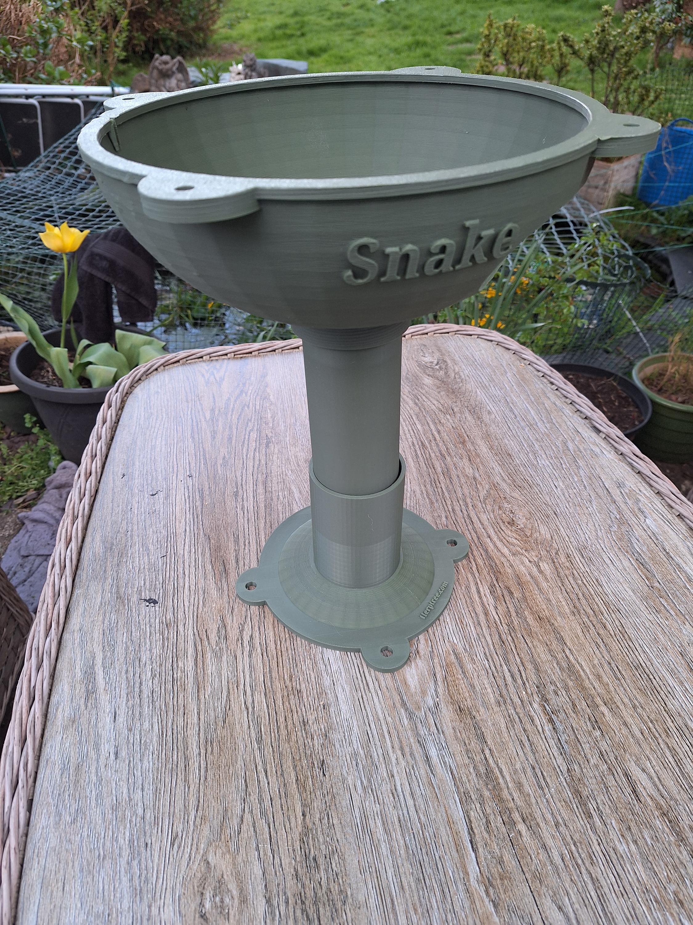 24" 600mm High Roof/floor Hide 280mm Diameter 85mm Deep With Large ...