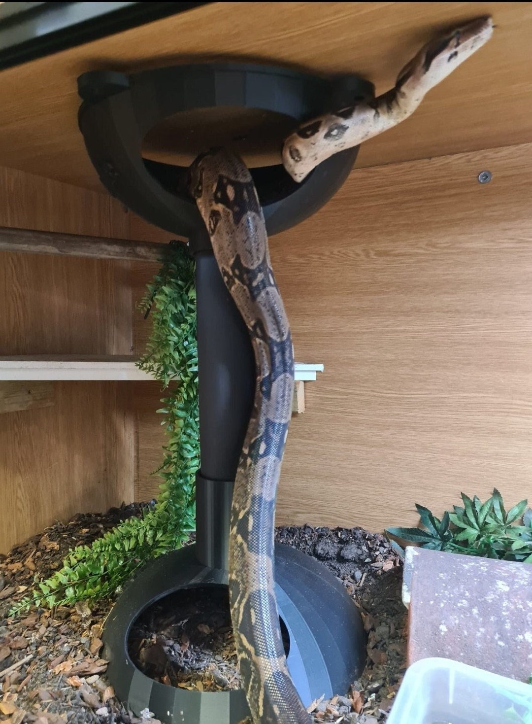 24" 600mm High Roof/floor Hide 280mm Diameter 85mm Deep With Large ...