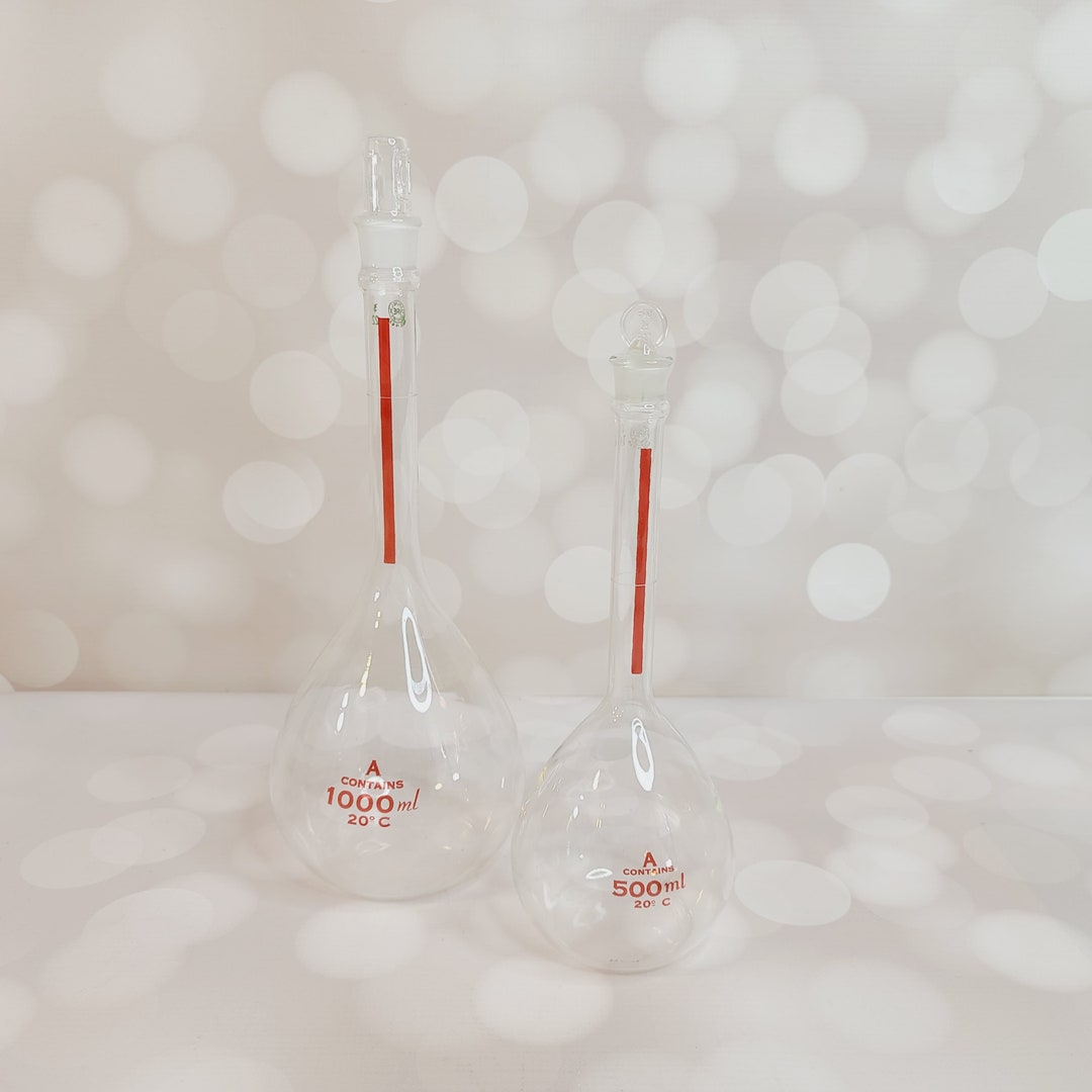 Vintage Pyrex Lab Glass Set of 2 - Etsy