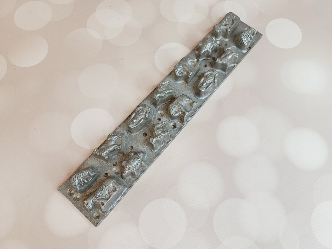 Antique Chase Animal Figure Core Mold - Etsy