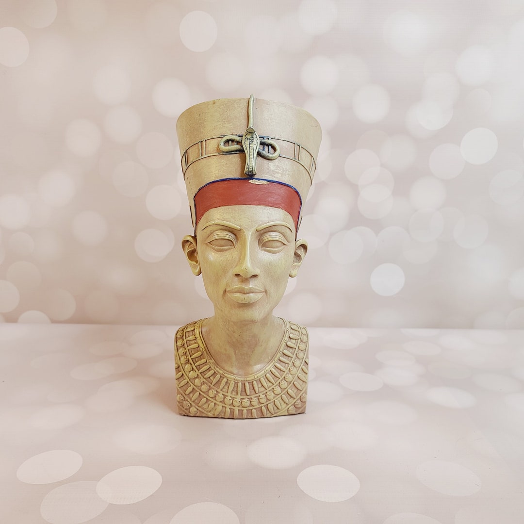 Vintage Egyptian Nefertiti Statue - Etsy