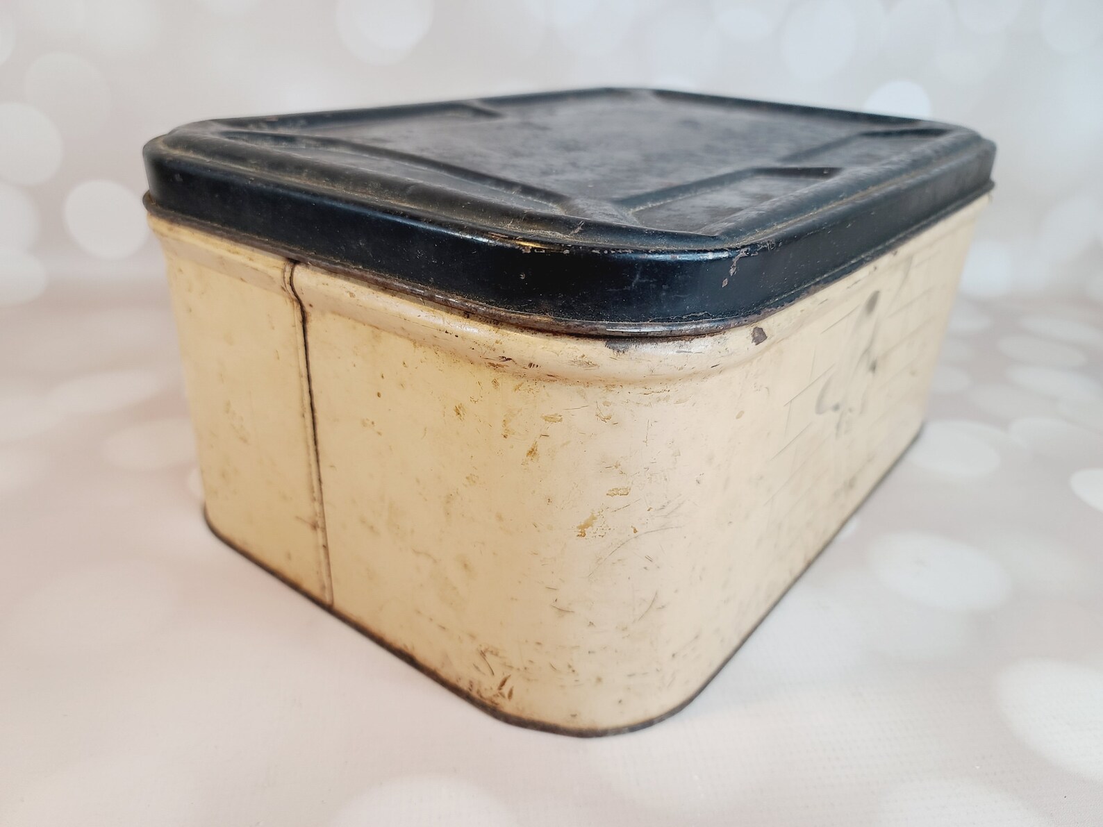 Vintage Metal Bread Box - Etsy