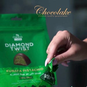 Pistachio Kunafa Chocolates - Dubai Truffles, Middle Eastern Dessert ...