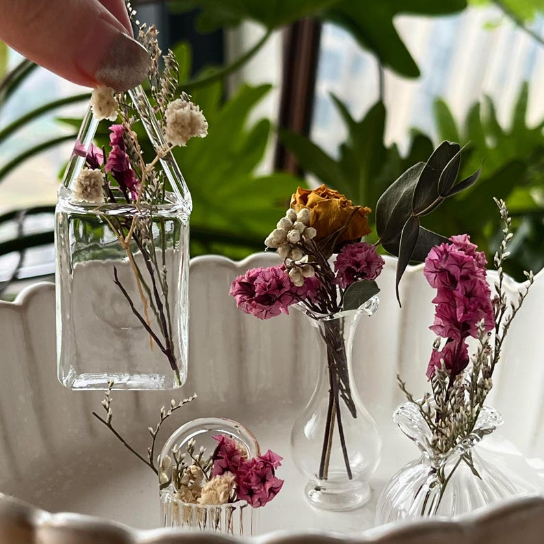 Mini Glass Vase With Dried Flowers, DIY Floral Decor for Home and ...