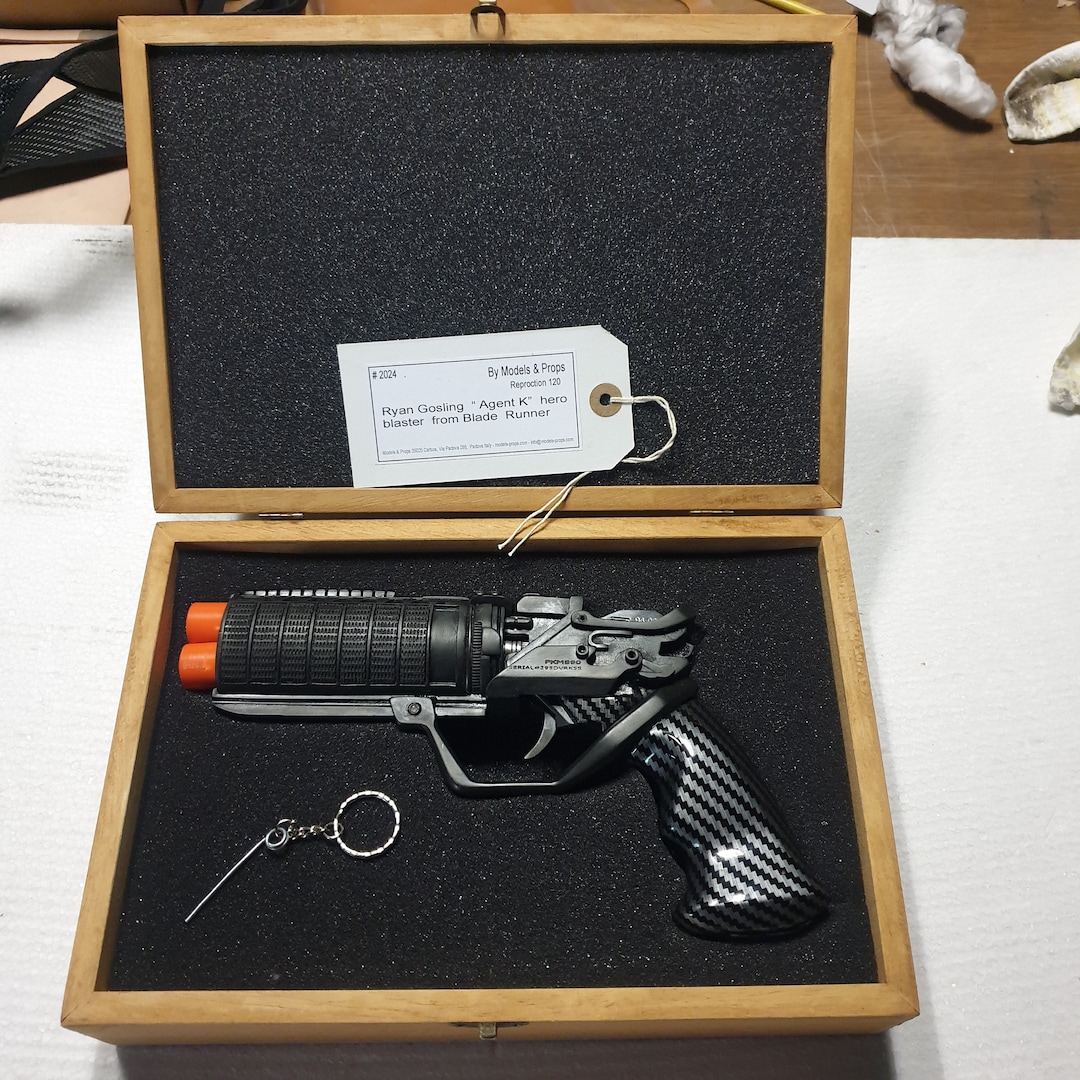 Blade Runner K2049 +holster - Etsy