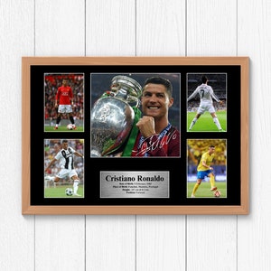 Ronaldo Signed Poster, Printable Soccer Wall Art Gift, Room Decor, CR7 ...