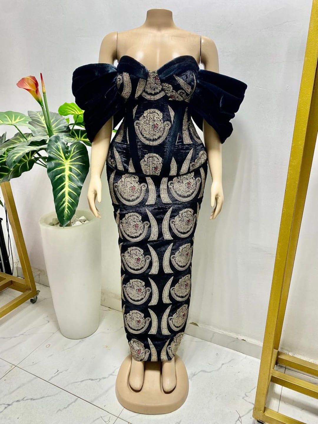 Luxury African Isiagu Dress, Elegant Off-shoulder Velvet Sleeve Gown ...