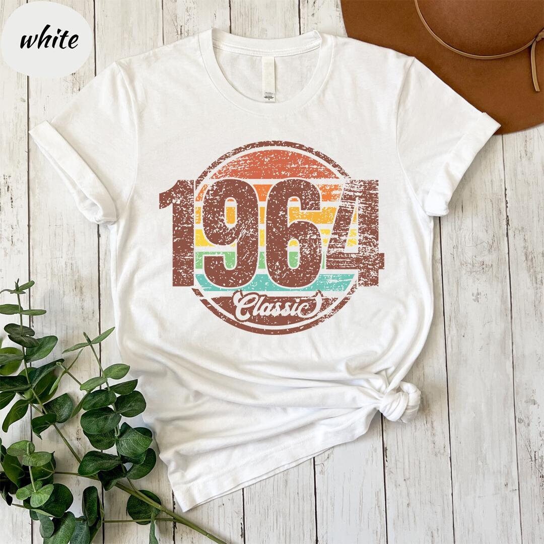 Retro 1964 T-shirt | 61th Birthday Shirt | Retro 1964 Classic Tee ...