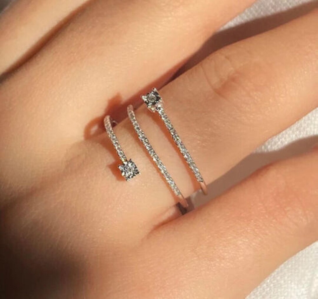 Round Moissanite Diamond Swirl Ring, Bypass Finger Wrap Ring, Classic ...