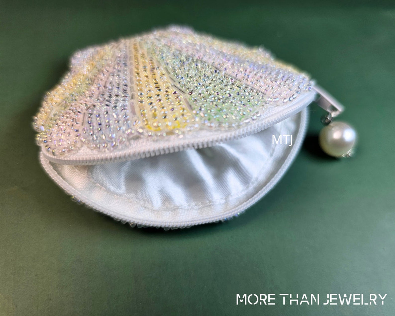 Handmade Beaded Coin Purse, Embellished Coin Purse, Shell Seed Bead ...
