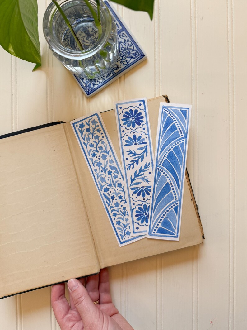 Botanical Watercolor Bookmark Set: Blue Floral Art Prints - Etsy