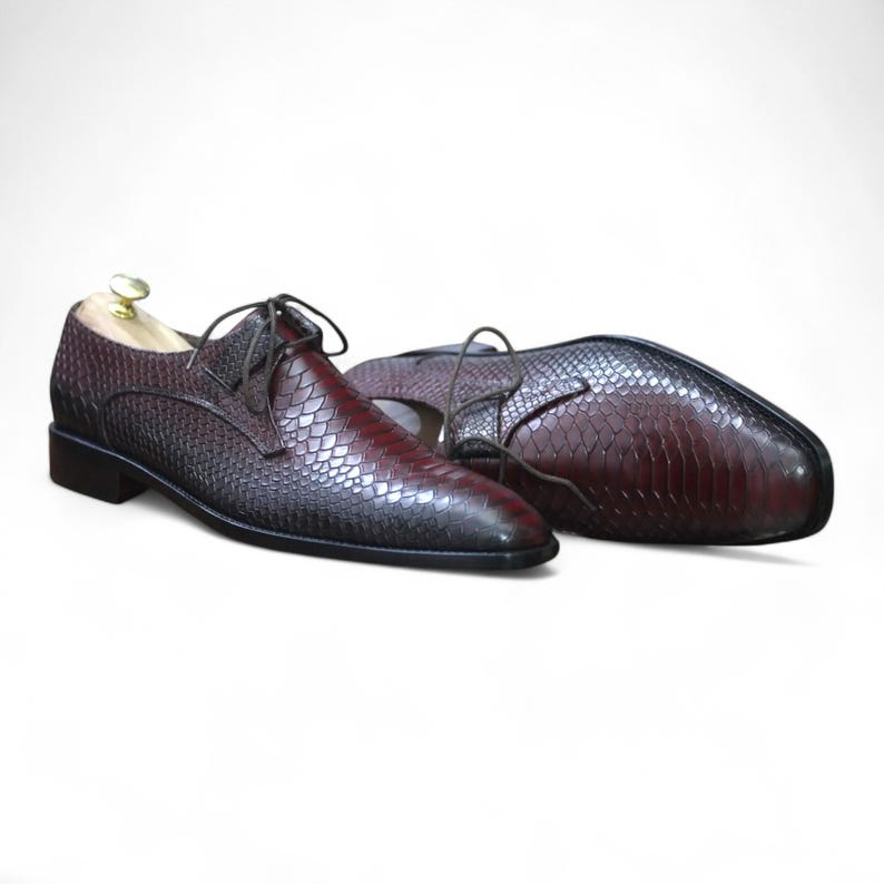 Men's Handmade Python Texture Whole Cut Oxfords | Designer Lace-up ...