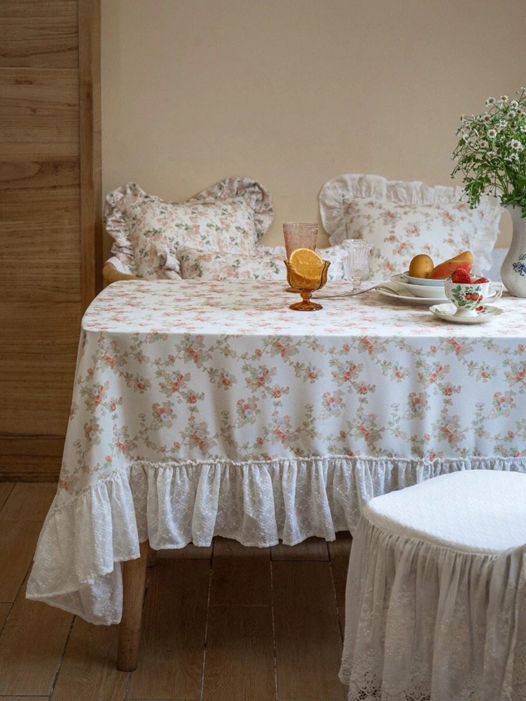Vintage French Country Style Tablecloth Floral Ruffle Tablecloth ...