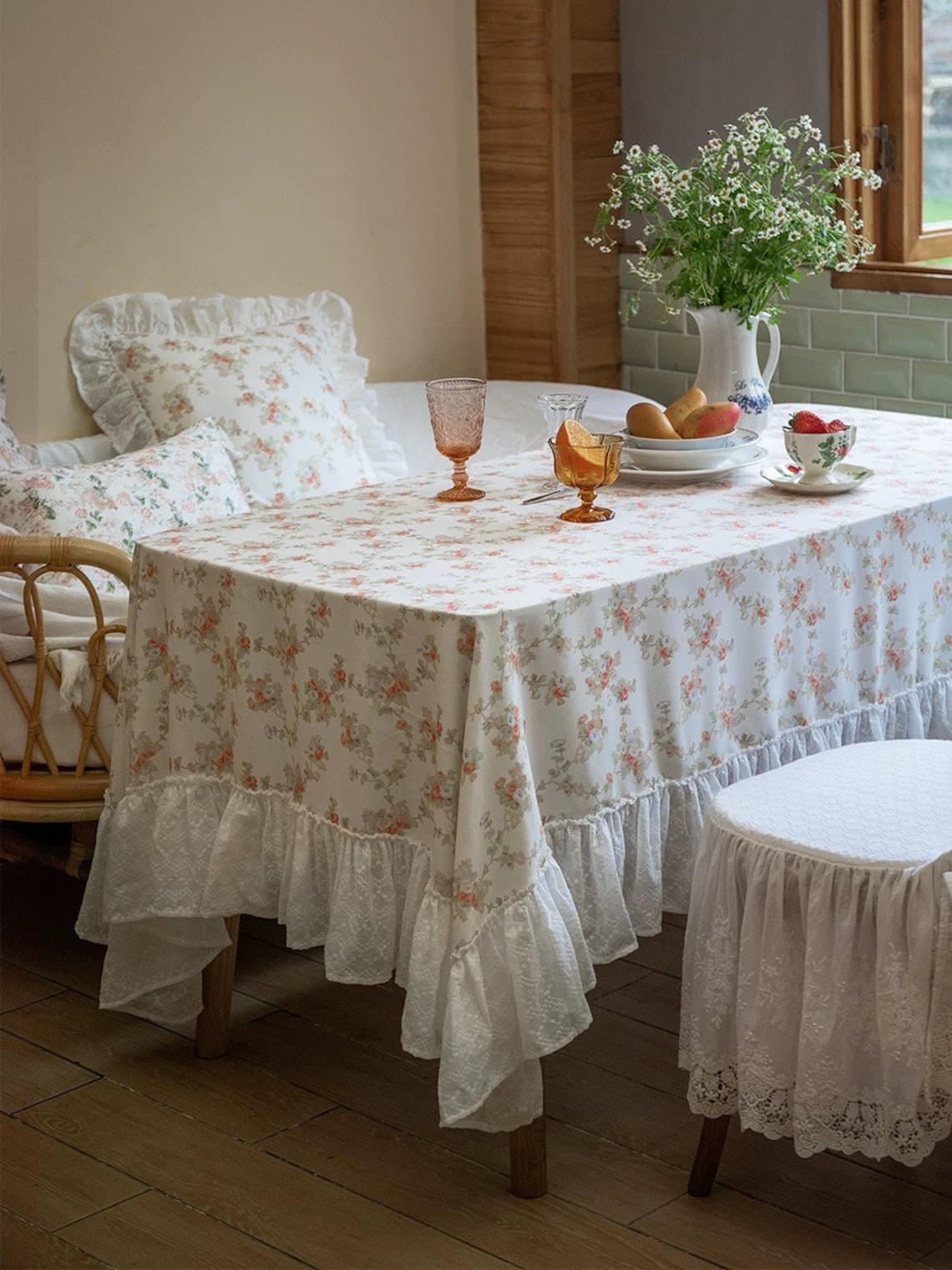 Vintage French Country Style Tablecloth Floral Ruffle Tablecloth ...