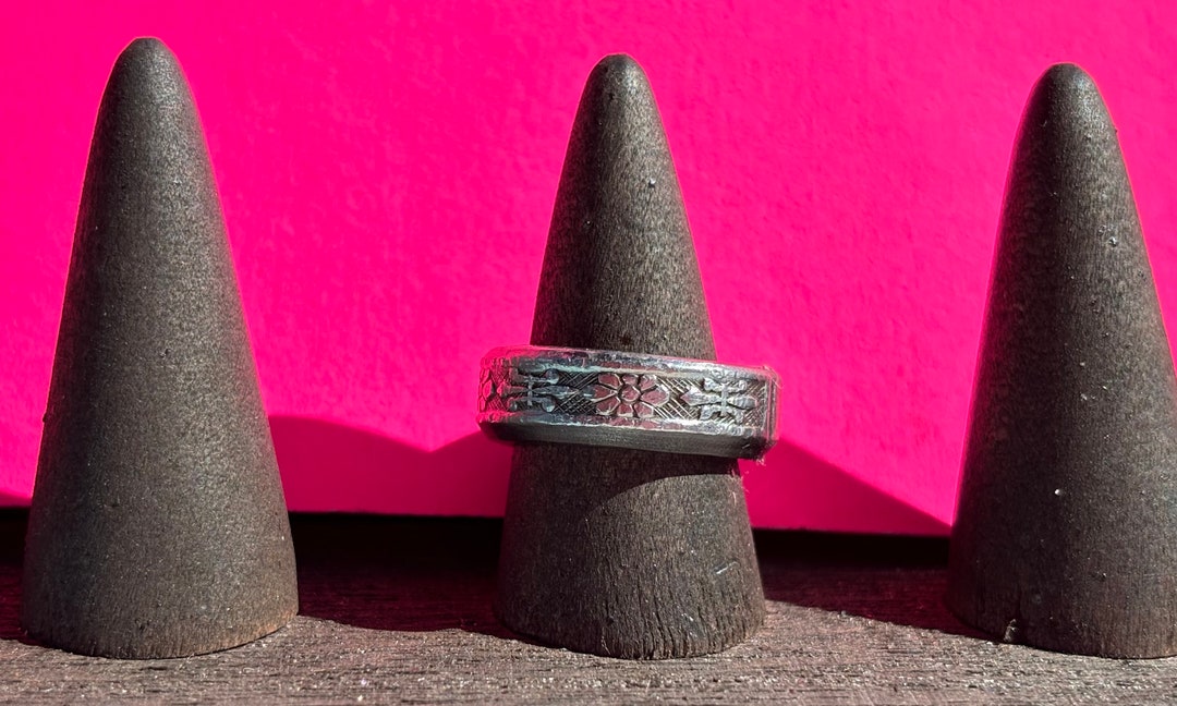 Mini Interpur Ring - Etsy