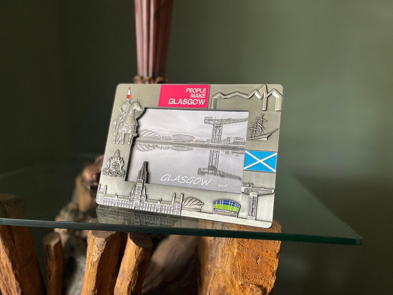 Glasgow Photo Frame - Etsy