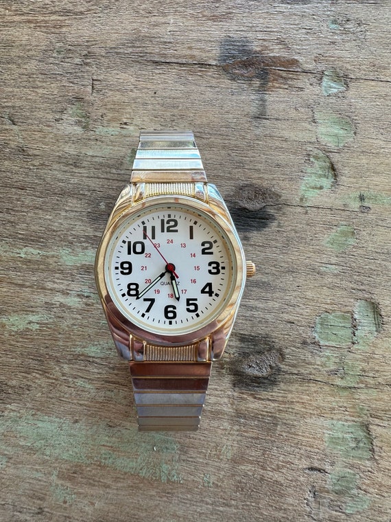 Vintage Mens Gold Tone Quartz Watch - Gem