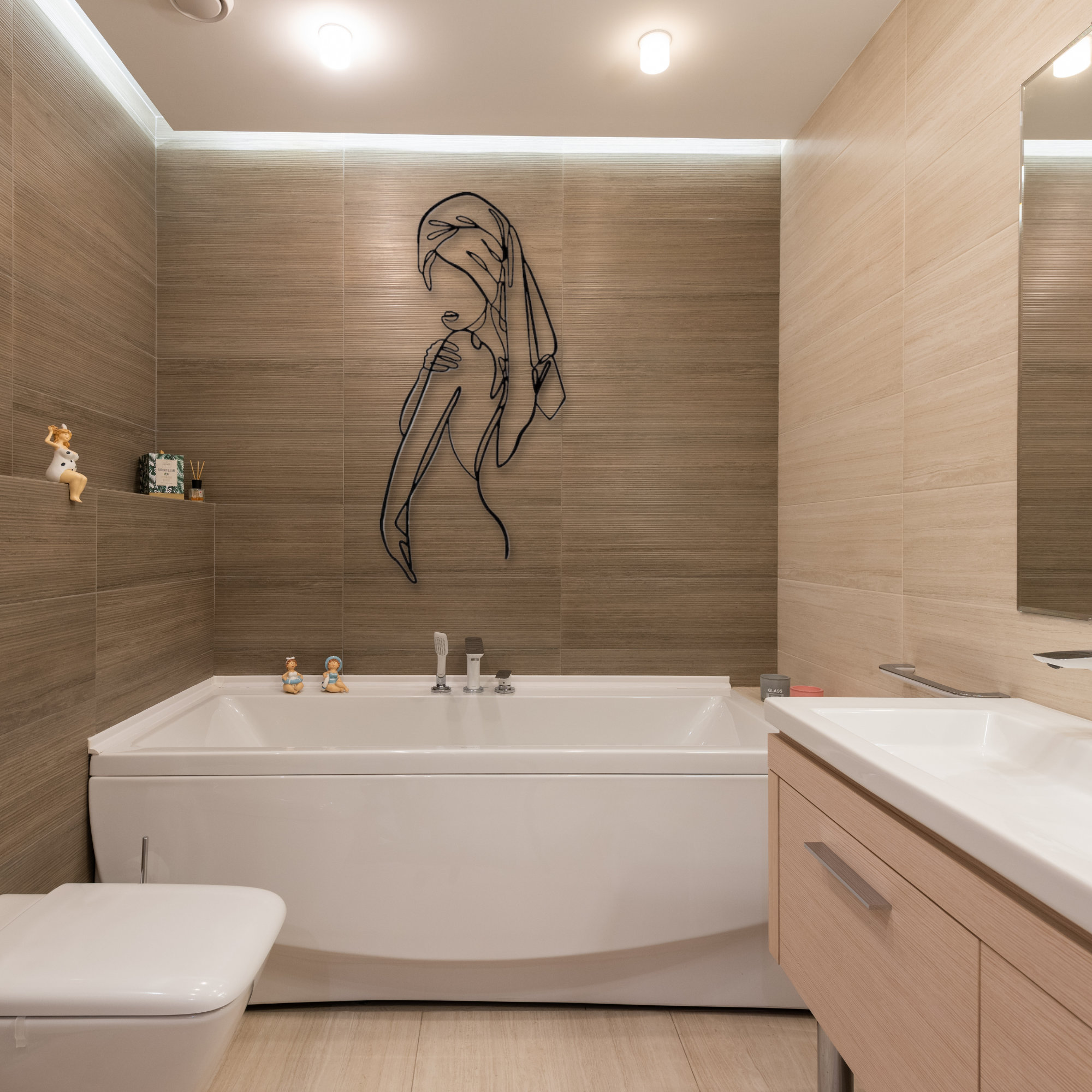 Minimalist Woman Bathroom Metal Wall Art Decor Female Body Line Art ...