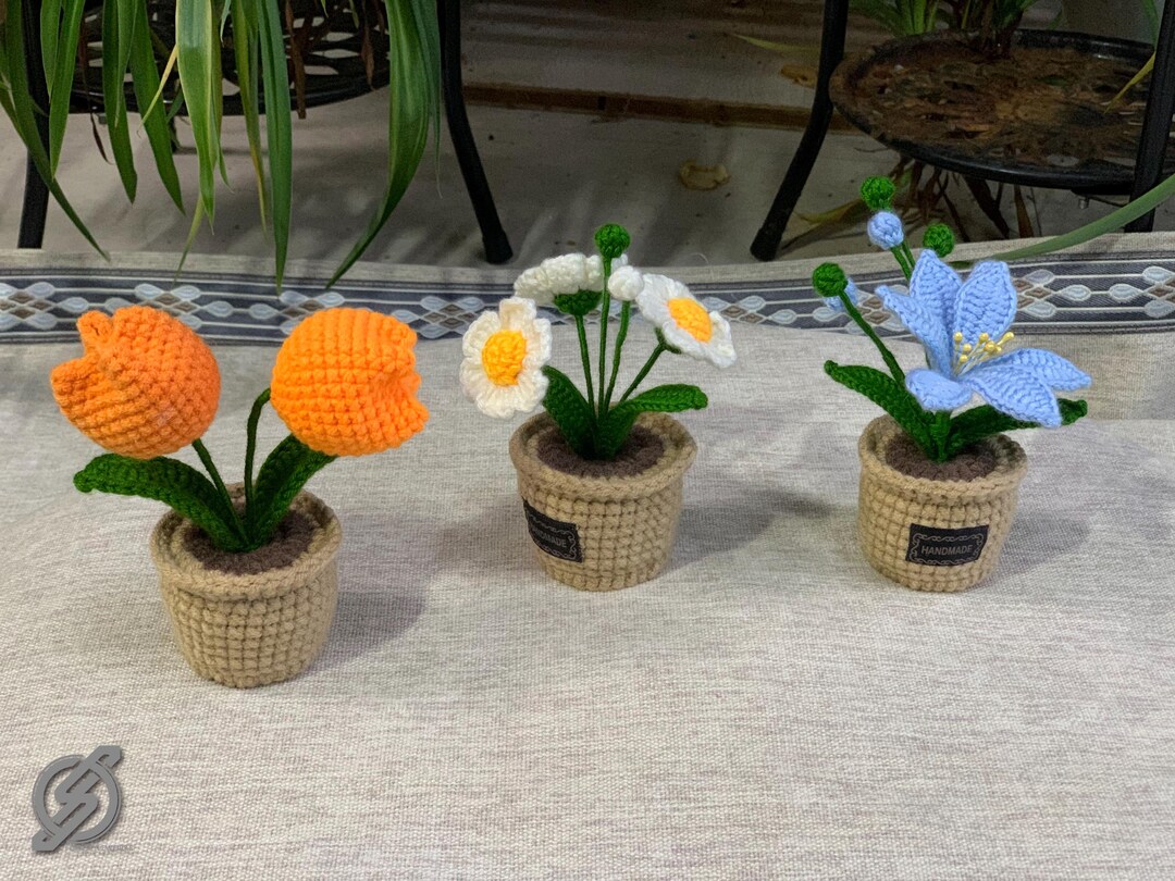 Crochet Small Flowers in Pot Plushies, Housewarming, Home Decor, Gift ...