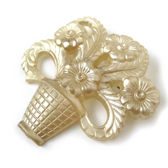 1940s Celluloid Flower Brooch: Pearlized Spring Bouqu… - Gem