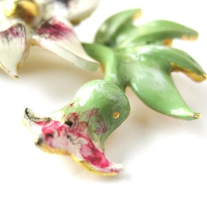 Roger Van S Signed Vintage Flower Brooch / Floral Jewelry / Vintage ...