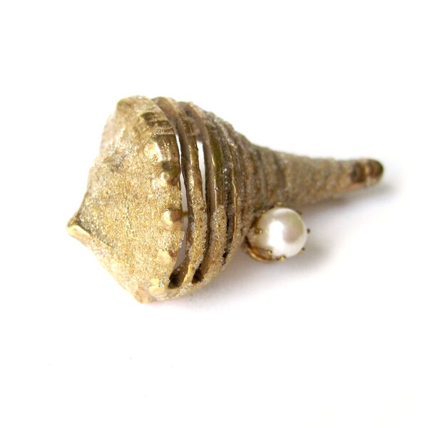 Shell Brooch - Etsy