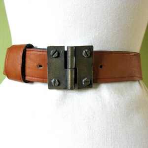 1970s Vintage Brown Leather BELT With Door Hinge Belt Buckle / 33-38 ...