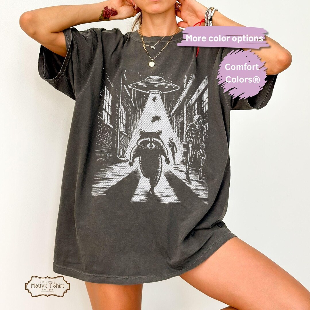 Comfort Colors® Retro Alien Abduction T-shirt - Raccoon UFO Escape ...