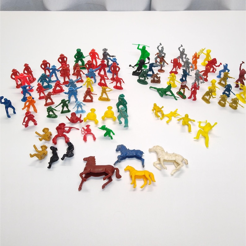 Cowboy & Indians Vintage Plastic Toy Lot Nostalgic Collection Wear Play ...