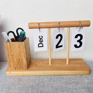 Creative Wooden Desk Calendar Organizer With Pen Holder ...