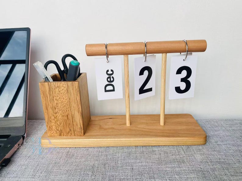 Creative Wooden Desk Calendar Organizer With Pen Holder ...