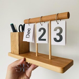 Creative Wooden Desk Calendar Organizer With Pen Holder ...