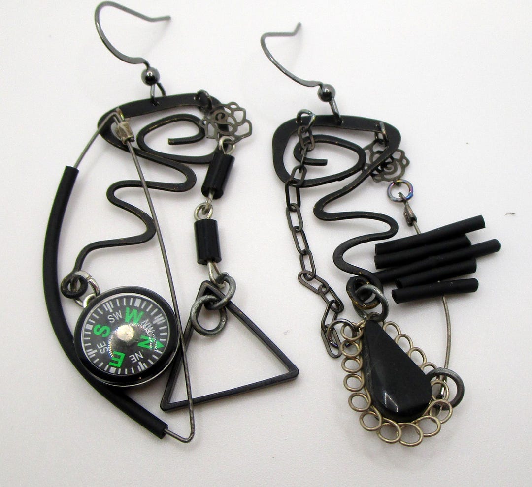 Raven, Sexy All Black Unmatched Elements, Compass, Guitar Strings ...