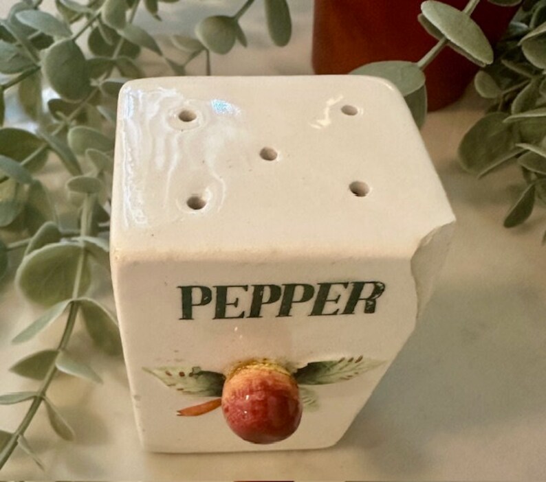 Vintage 12 Pc Spices With Wood Spice Rack With Cherry Pulls and Ceramic ...