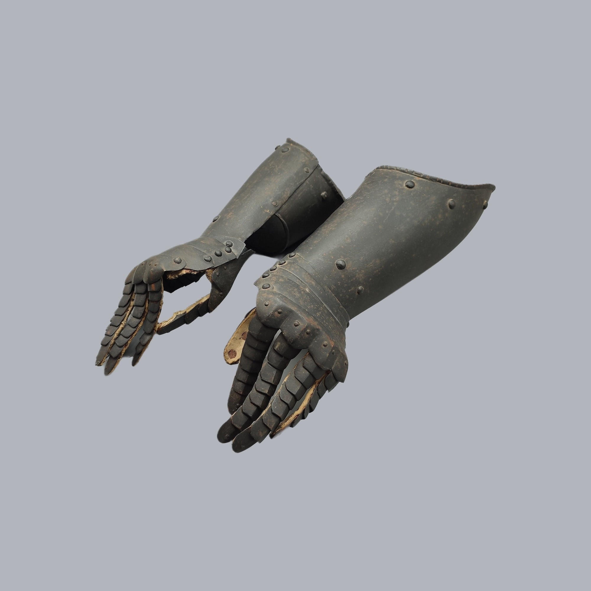 Antique 17th Century Elbow Gauntlets 1600s European Armour Part ...