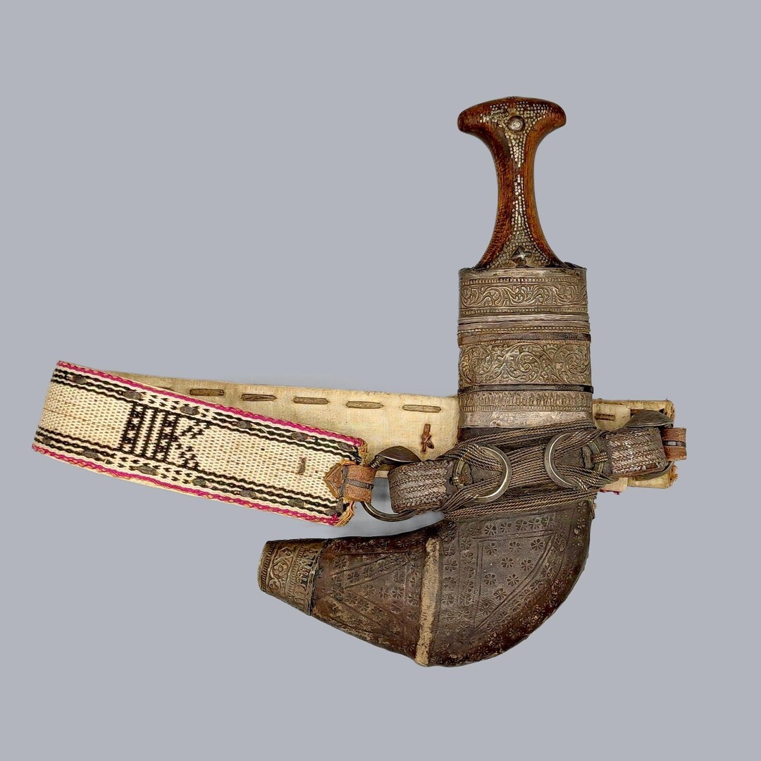 Antique Omani Khanjar Jambiya Dagger 20th Century Vintage Wooden Handle ...