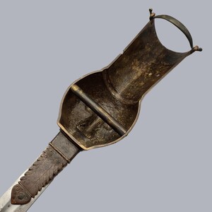 Antique Pata Gauntlet Sword Indian 18th Century 1700s Tiger-headed Hilt ...