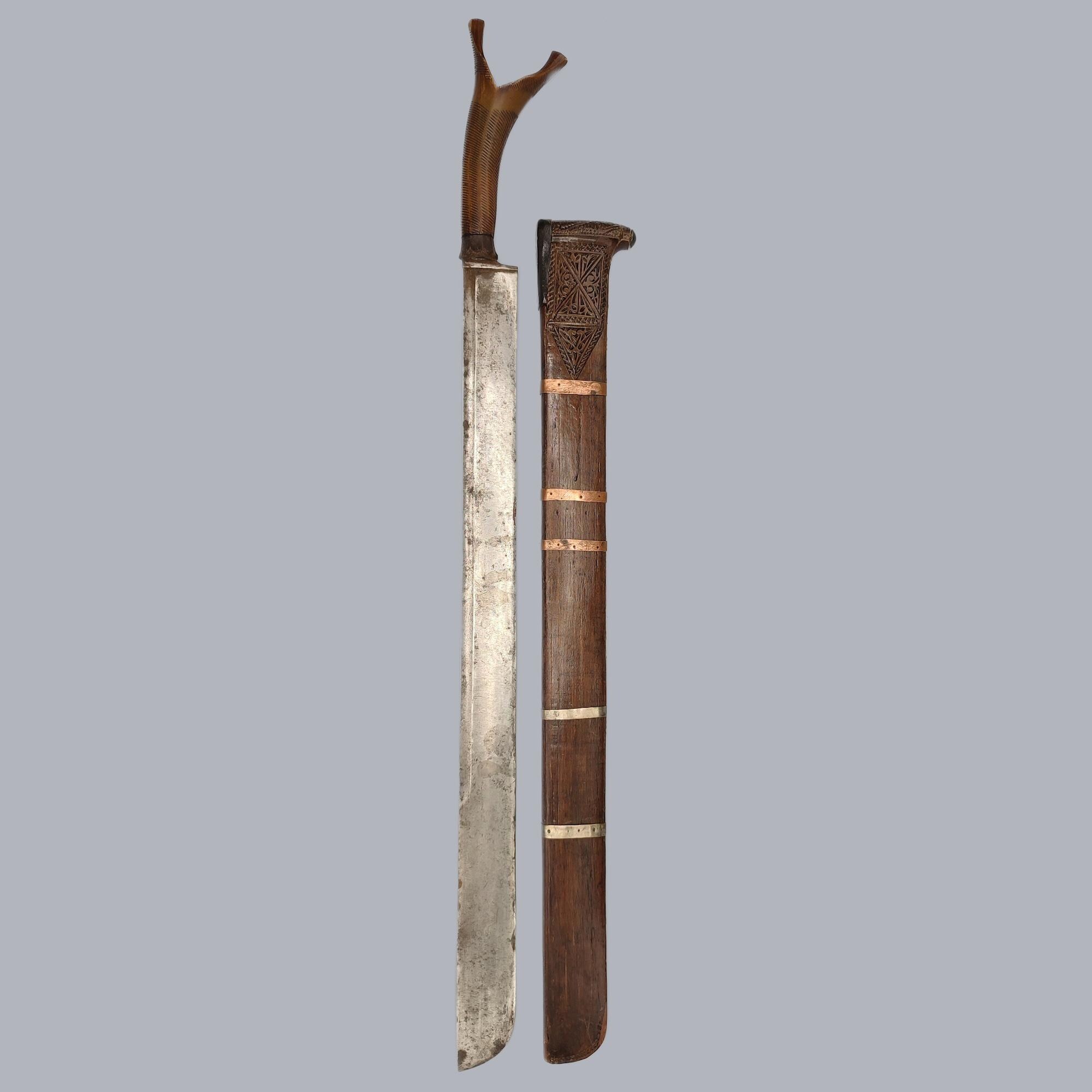 Antique Sumatran Sikin Panyang Sword Parang Keris Kris Dagger ...